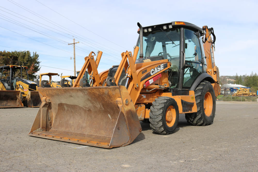 Case 580N 580SN WT 580SN 590SN Tier 4B (Final) Tractor Loader Backhoe