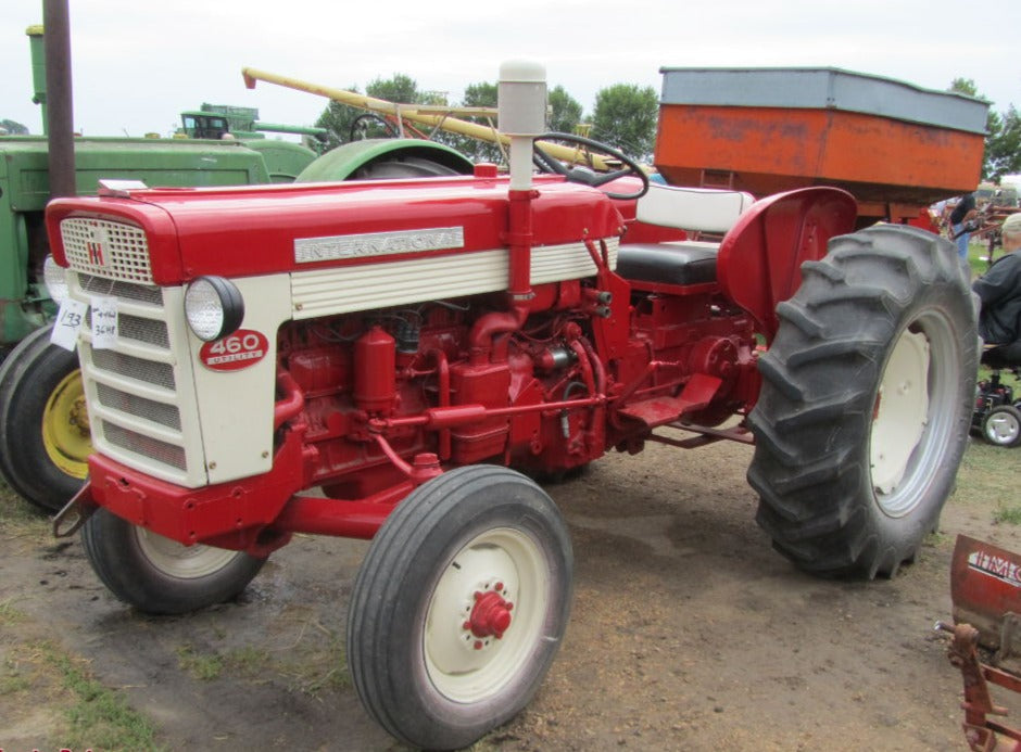 Case IH International 460 Industrial Series Tractor Official Operator'