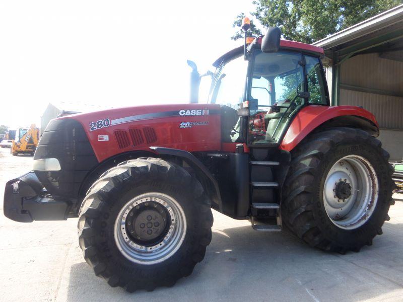 Case IH Magnum 250 280 Continuously Variable Transmission (CVT) Tracto