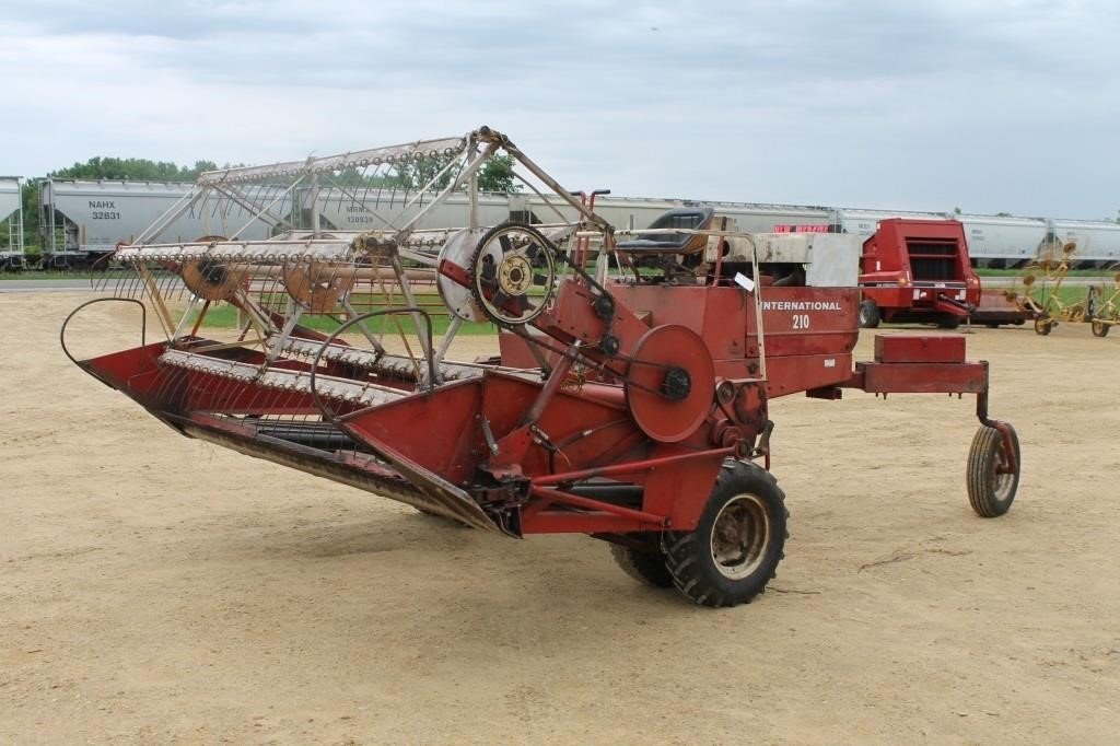 Case IH 210 225 230 275 375 Windrowers Official Workshop Service Repai